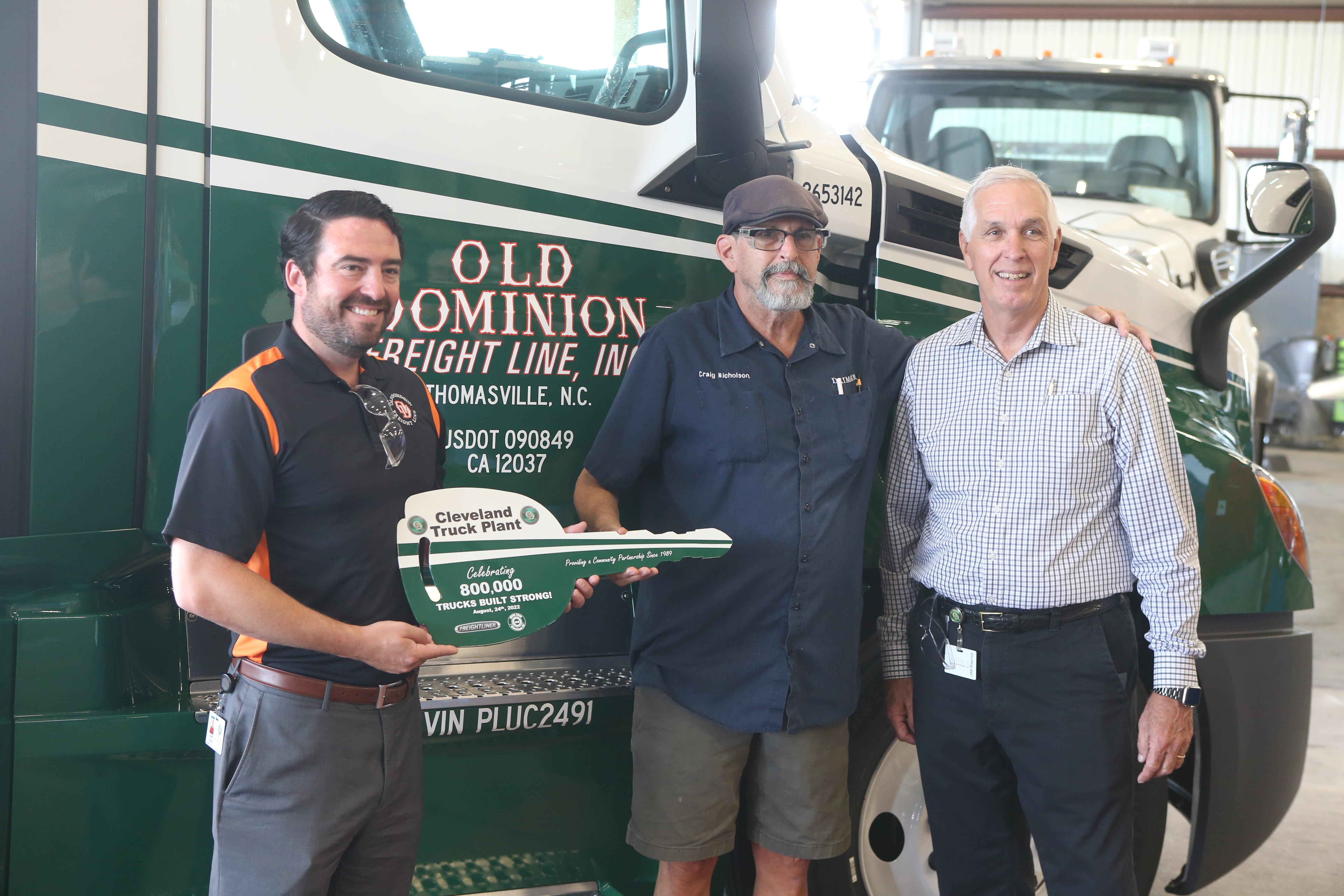DTNA Celebrates Production of 800,000th Vehicle at Cleveland Truck ...